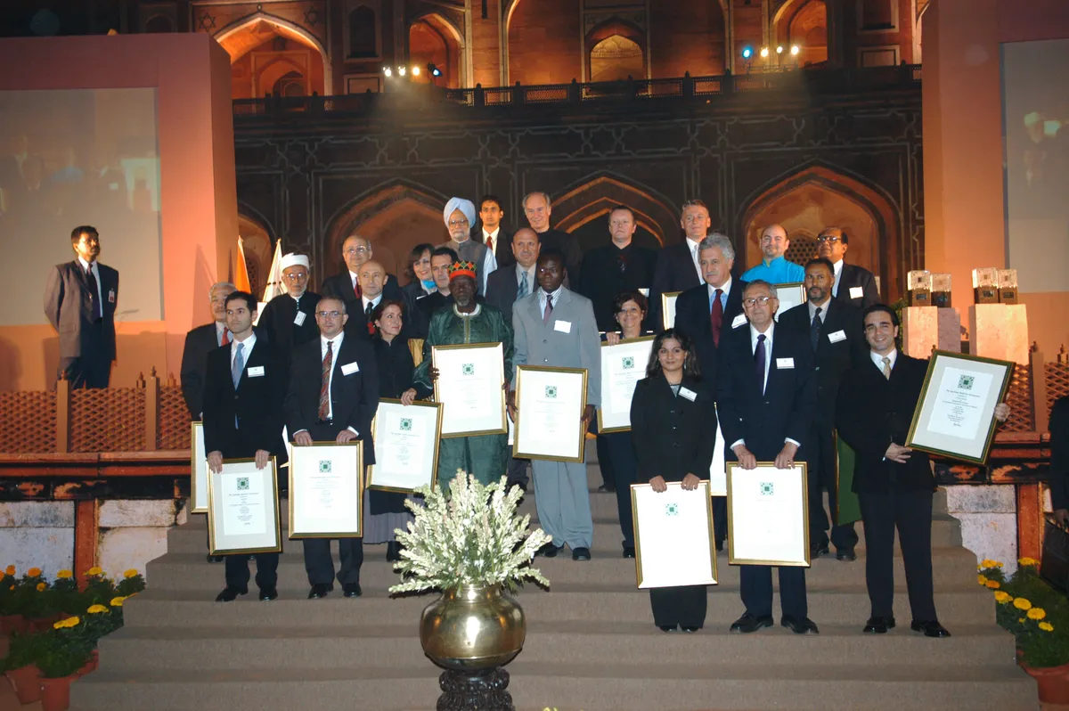Announcement of recipients of the 2004 Aga Khan Award for Architecture