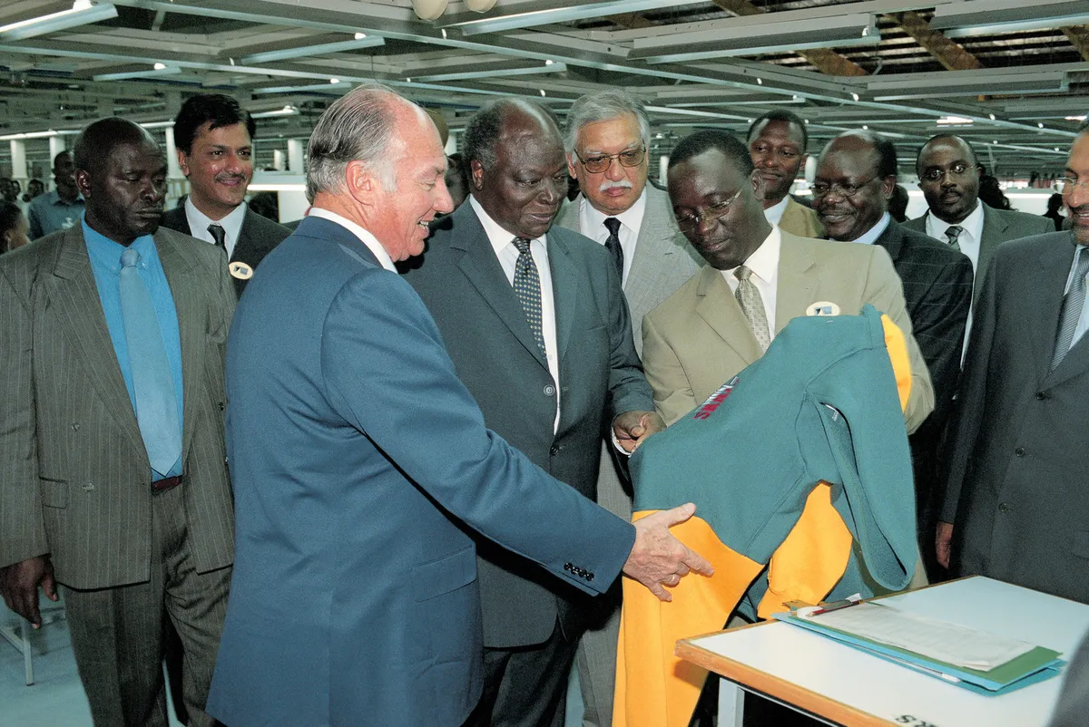 President Kibaki and Aga Khan open state of the art apparel plant in Kenya