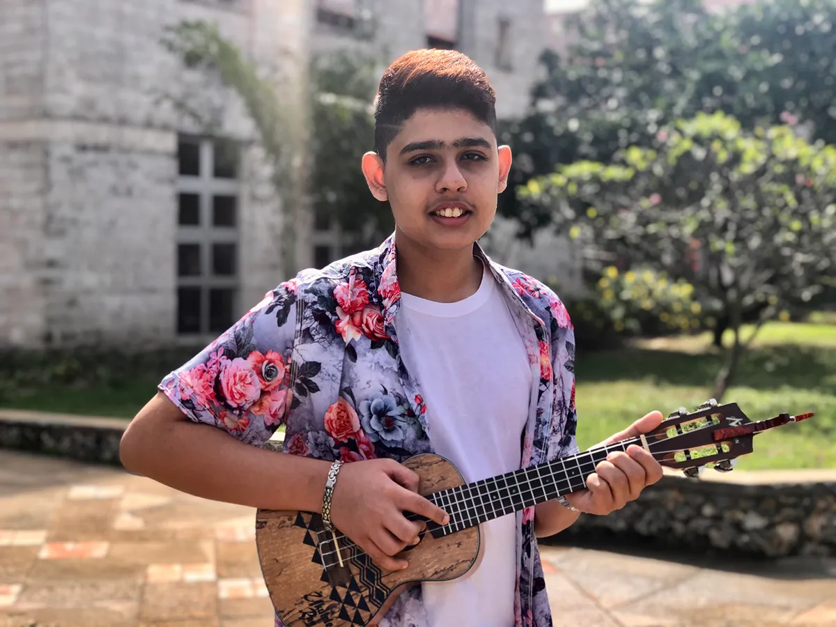 Ayaan Allarakhia : un élève des Académies Aga Khan inspire ses ...