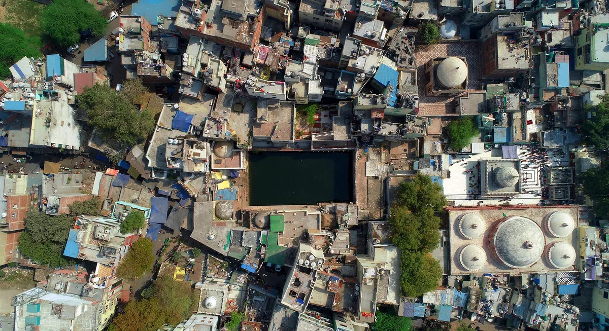 India - Urban renewal in Delhi - Socioeconomic initiatives