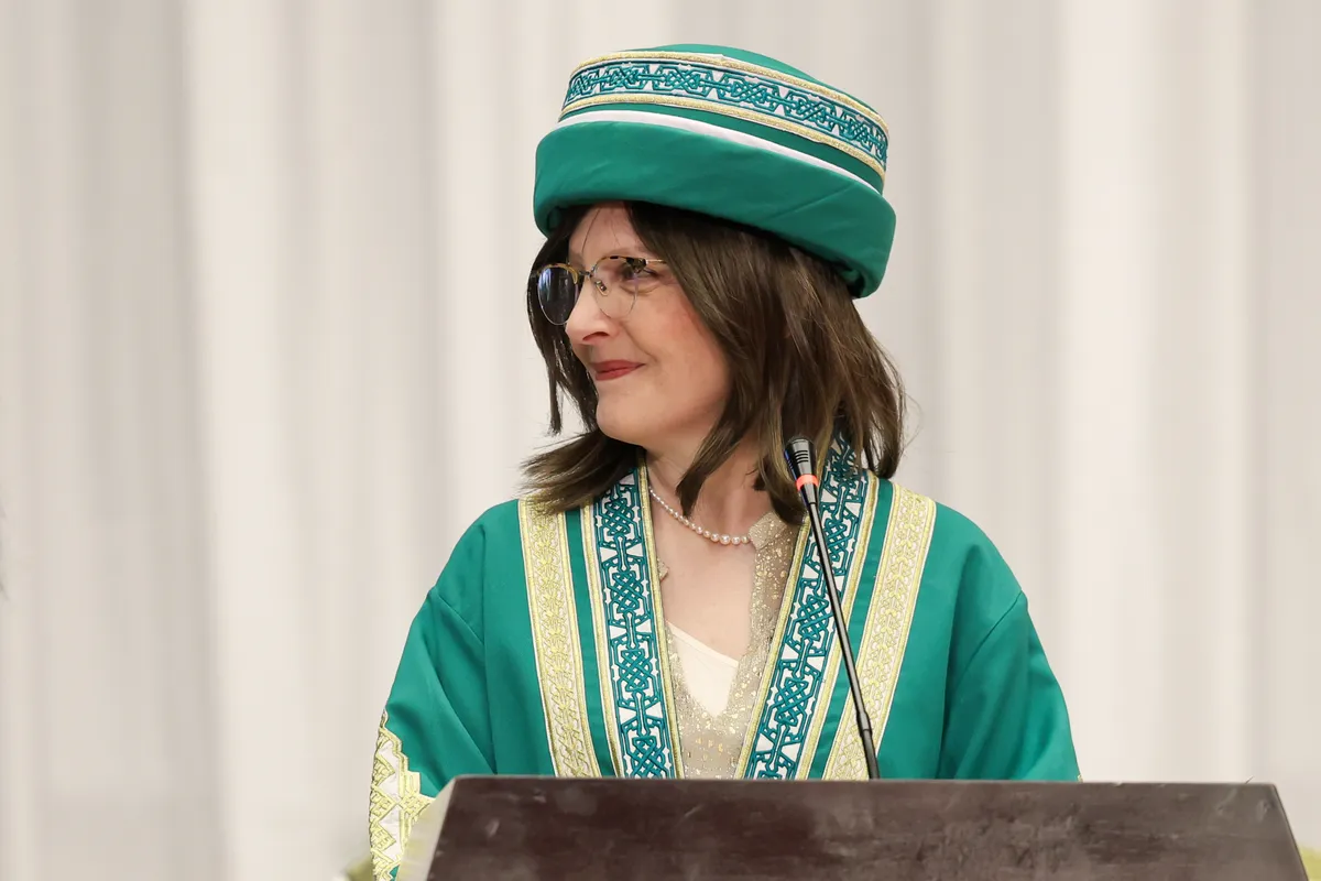 Discurso de Caroline Imalingat na Cerimónia de Entrega de Diplomas da ...